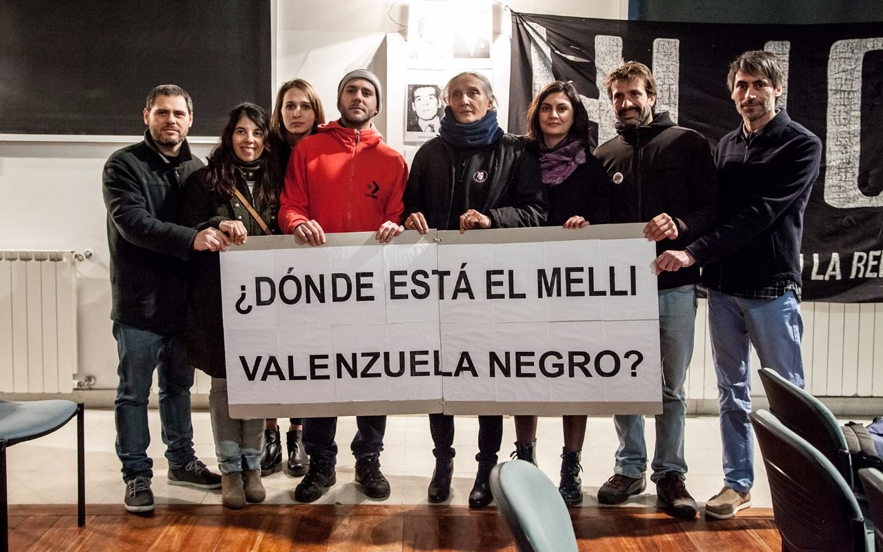 "Huellas del Futuro"-Busca a su mellizo apropiado en dictadura - Antena Libre FM 89.1 Mhz